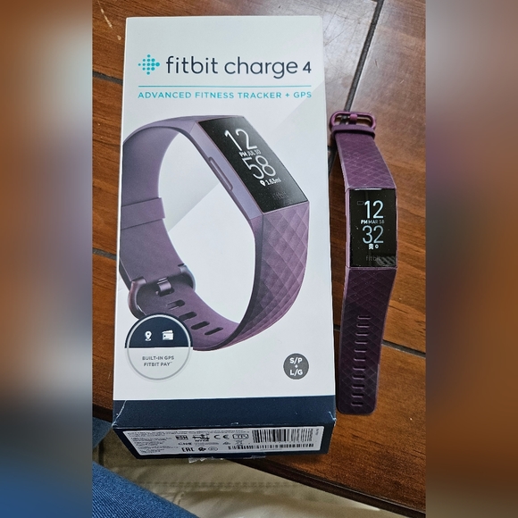 fitbit | Accessories | Fitbit Charge 4 | Poshmark